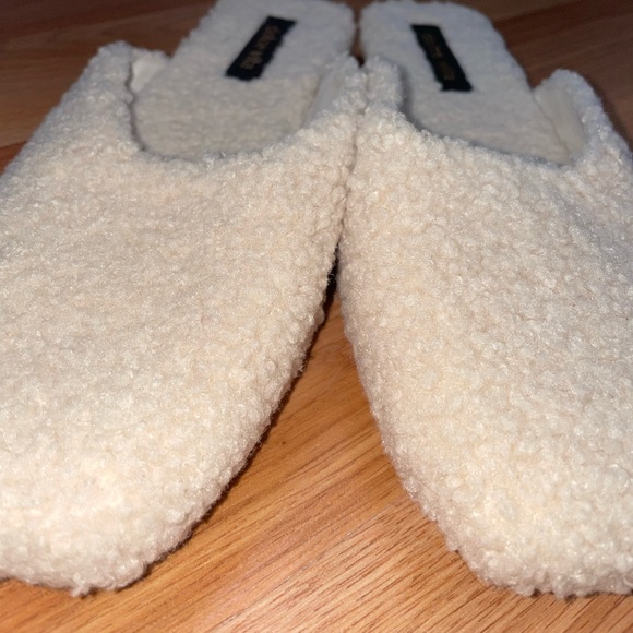 Dolce Vita | Shoes | Dolce Vida Slippers | Poshmark